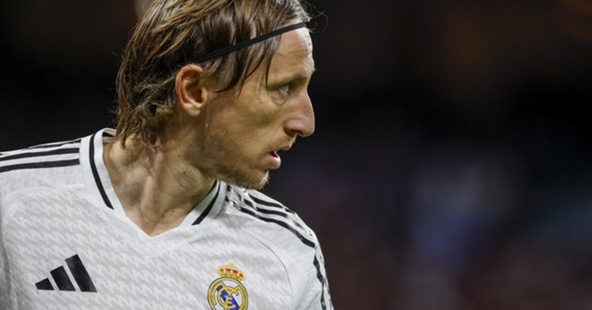 Luca Modric vestirá el 14 con el Milán hasta el 2026
